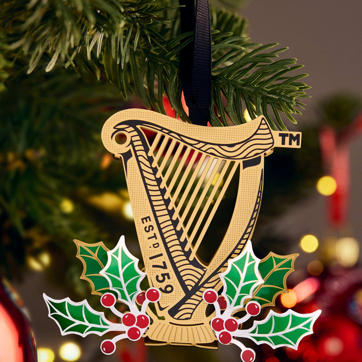 Newbridge Silverware Guinness Harp Holly Decoration – Guinness Storehouse